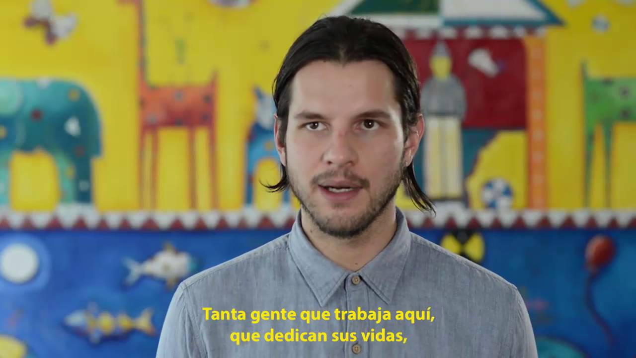 Elenco de la película, "El Alien y Yo" en Fundación Teletón - YouTube