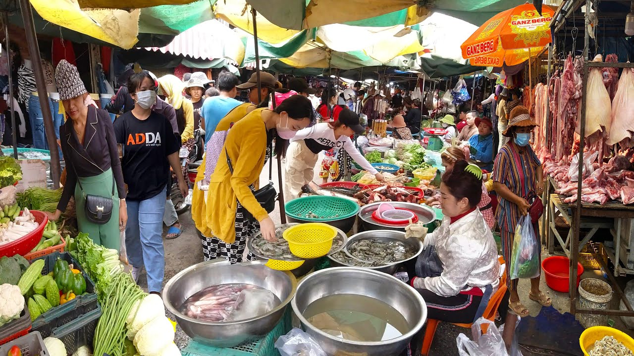 Cambodian Countryside Market Food Compilation at Oudong Market - YouTube