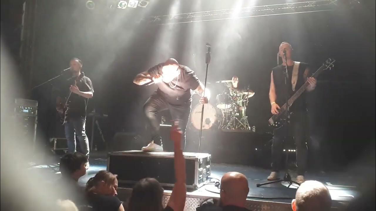 Goitzsche Front Schweinepriester - YouTube