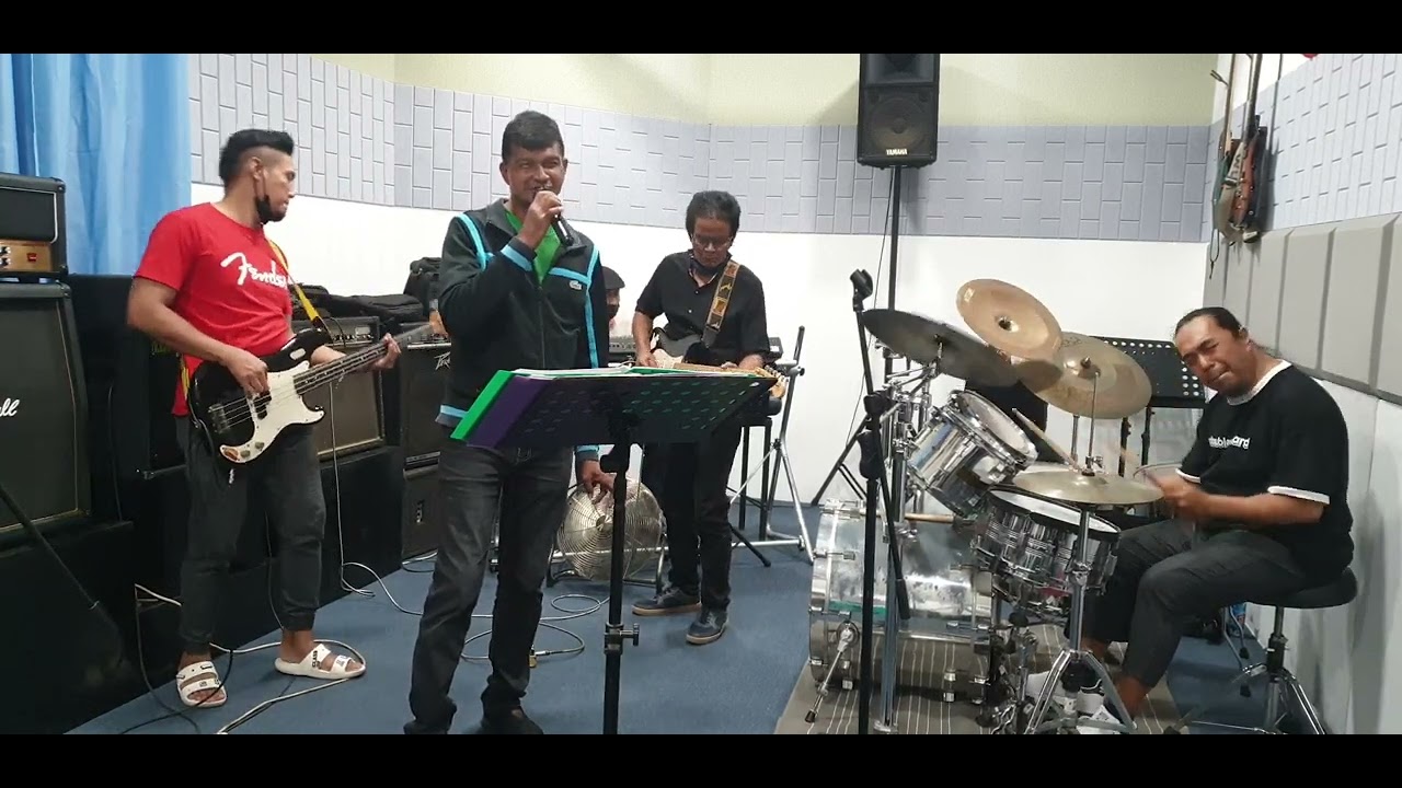 Kamaliah- Man bunga cover song. - YouTube