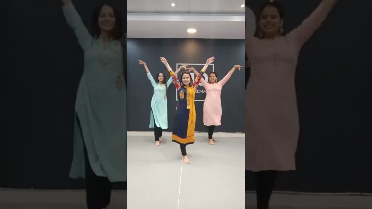 Taal se taal w/@Akshita Goel @Khushi Maheshwari #teamgm #gmdancecentre ...