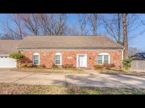 8430 SHERMAN OAKS, Germantown, TN Presented by Melissa Adams.