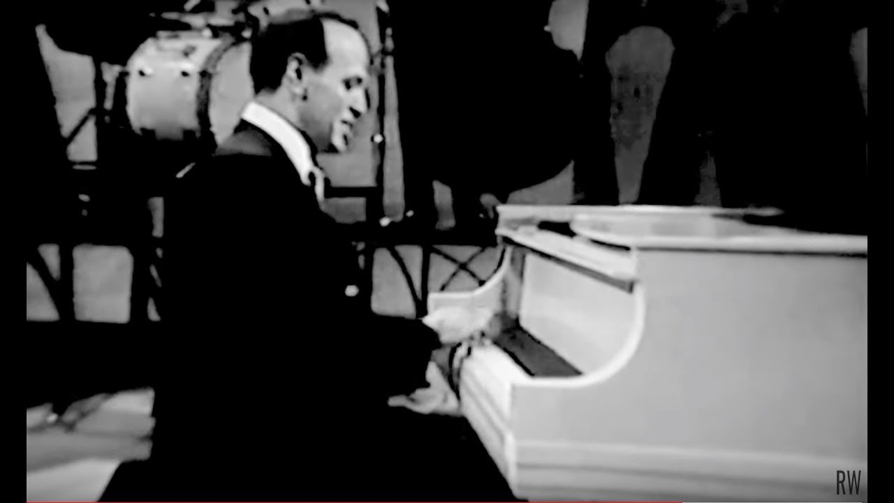 AUTUMN LEAVES / LIZA - BOB NEWHART SHOW - Roger Williams - YouTube Music