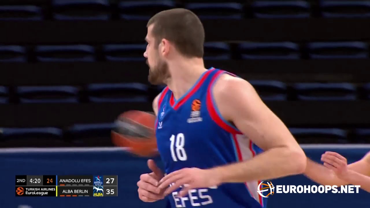 Anadolu Efes Istanbul - ALBA Berlin 84-76: Adrien Moerman (15 points) - YouTube