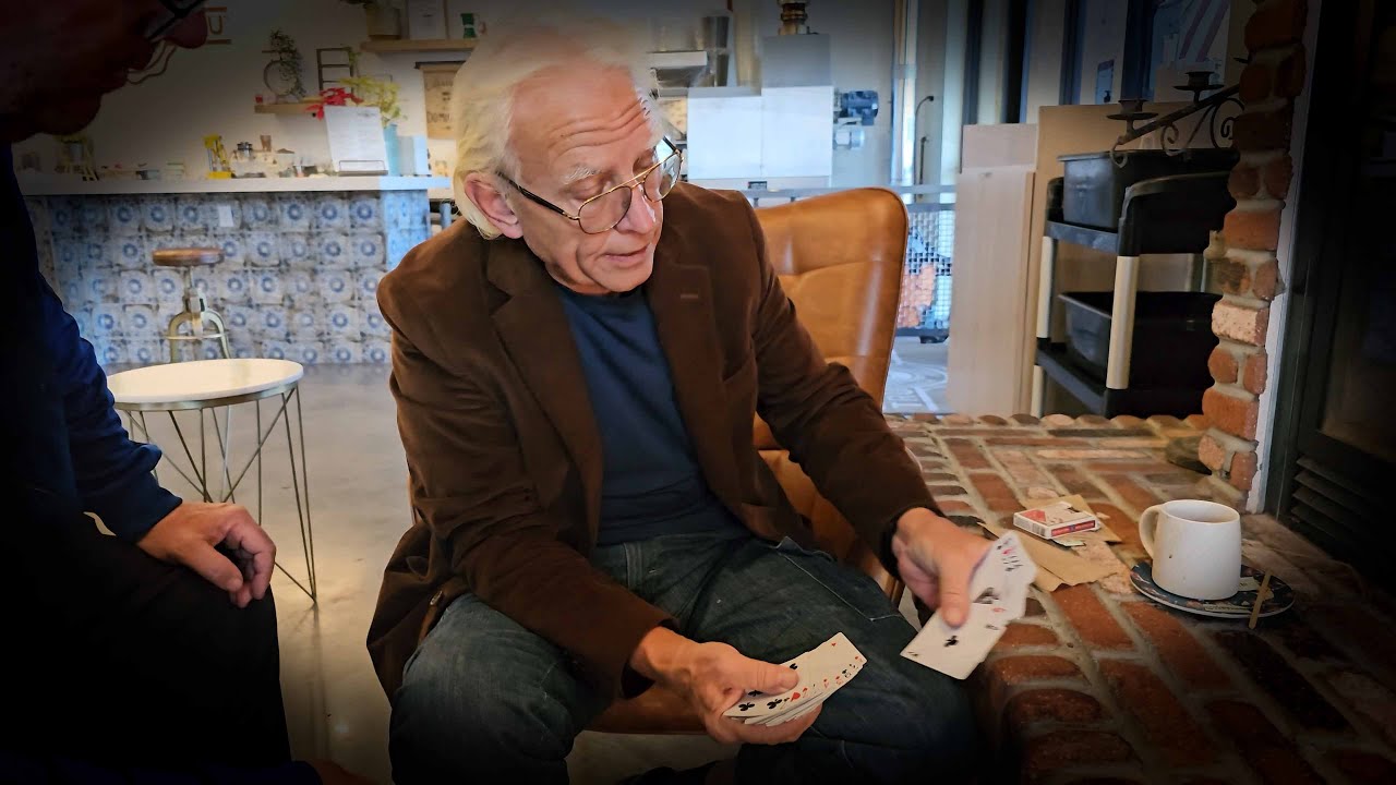 Surprise Follow the Leader - Vernon, Marlo, Roxy, Frame, Bannon ...