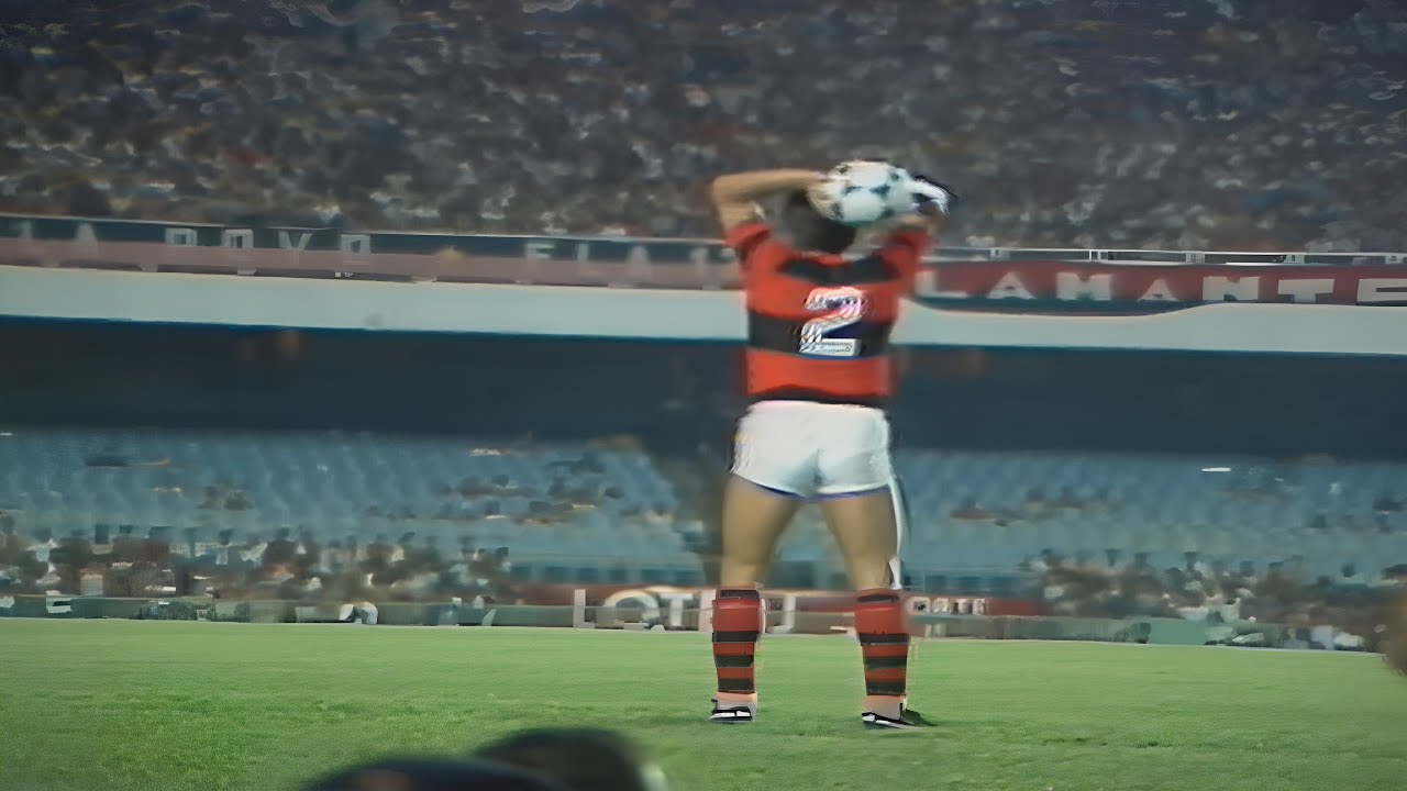 Lances de Leandro quando foi Bola de Prata do Brasileiro (1982) - YouTube