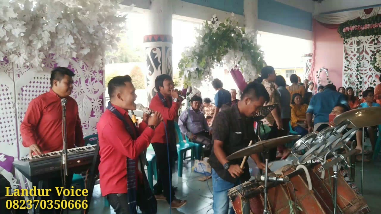 Landur Voice Lagu Simalungun "Martondur" & "Anggo Marosuh" - YouTube