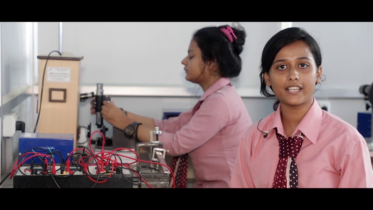 Freshers' Introduction 2019 @ Sunbeam Women's College Varuna - YouTube