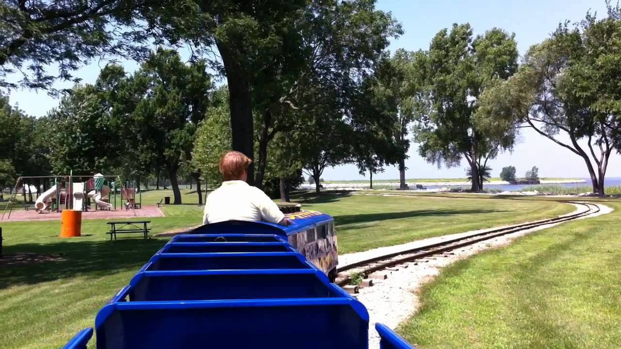 Bay Beach Train - YouTube