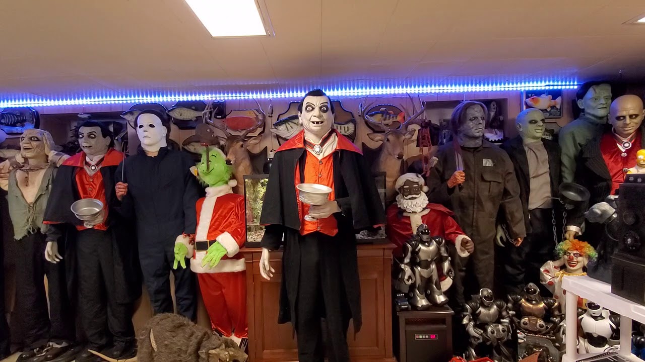 Gemmy Life Size Animated Count Vigor Review! - YouTube