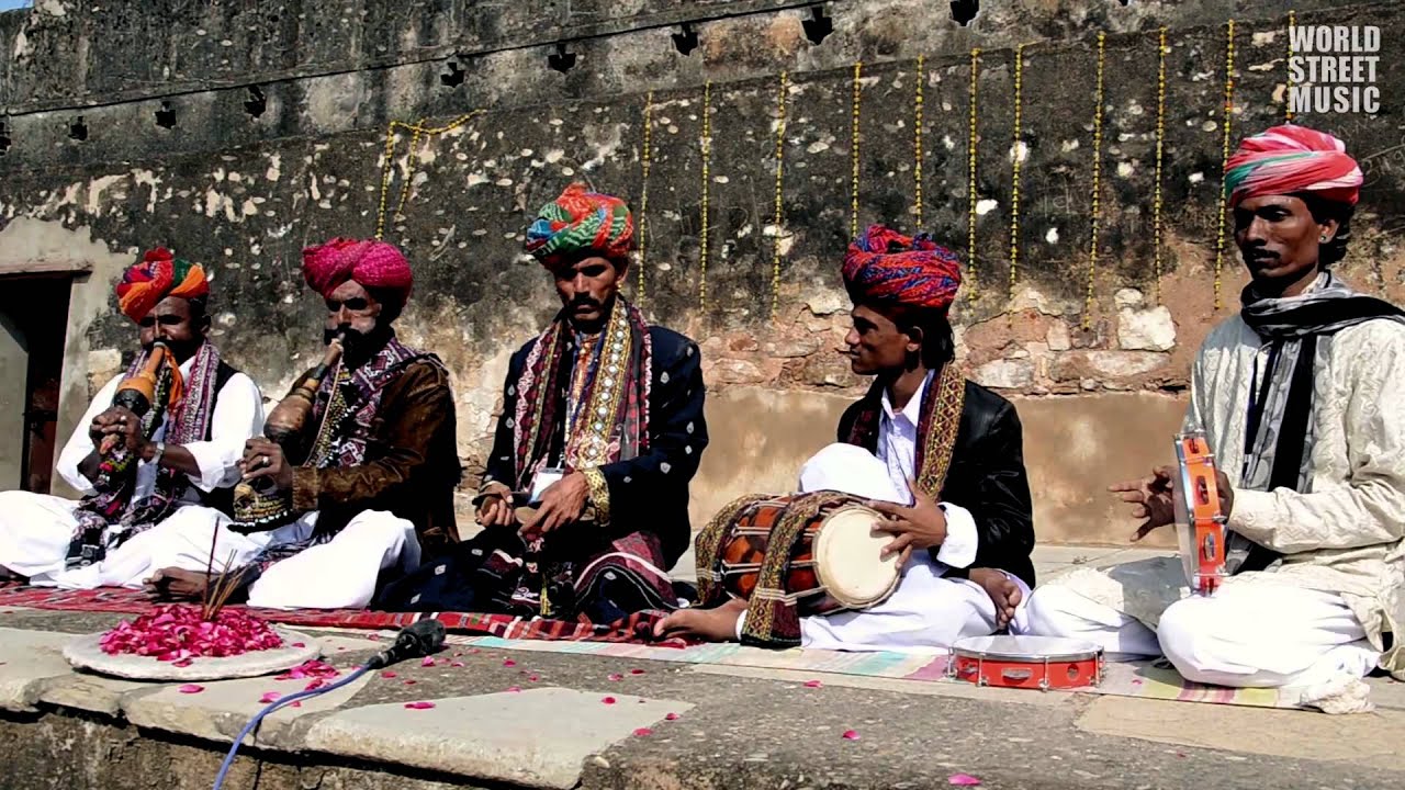 Indian Street Music: Snake Charmers Music #3 in Pushkar (Rajasthan ...