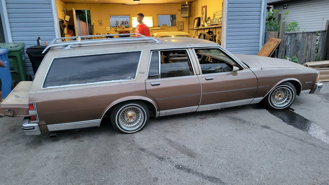 Chevy caprice wagon lowrider 3 pump install and shooting sparks, twice ...