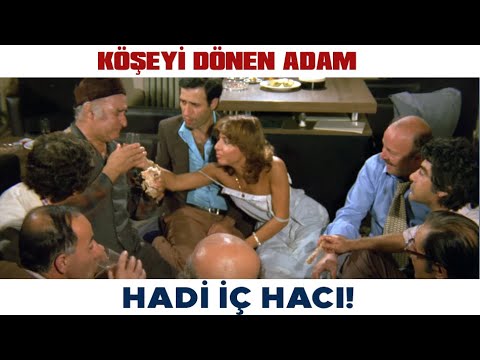 Köşeyi Dönen Adam Türk Filmi | Hacı Yoldan Çıkıyor!
