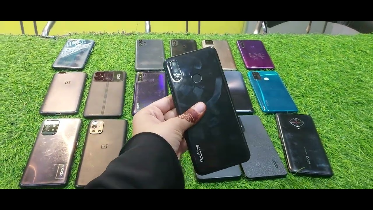 How to Choose the Best Second Hand Mobile in Lucknow - YouTube
