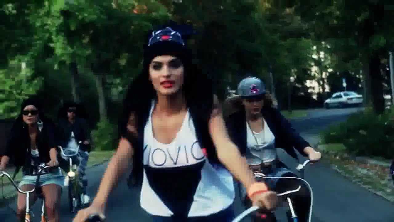 Cro - Easy Official Video [ HD / HQ ] - YouTube Music