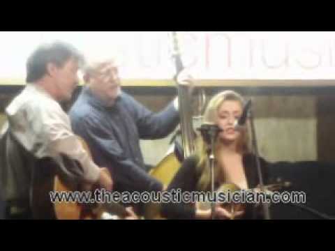 Rebekah Travis Workman performs at The Acoustic Musician - YouTube
