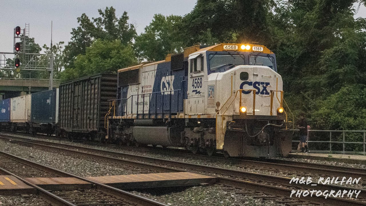 CSX I137 with the “OLS” leading through Saint dennis! - YouTube