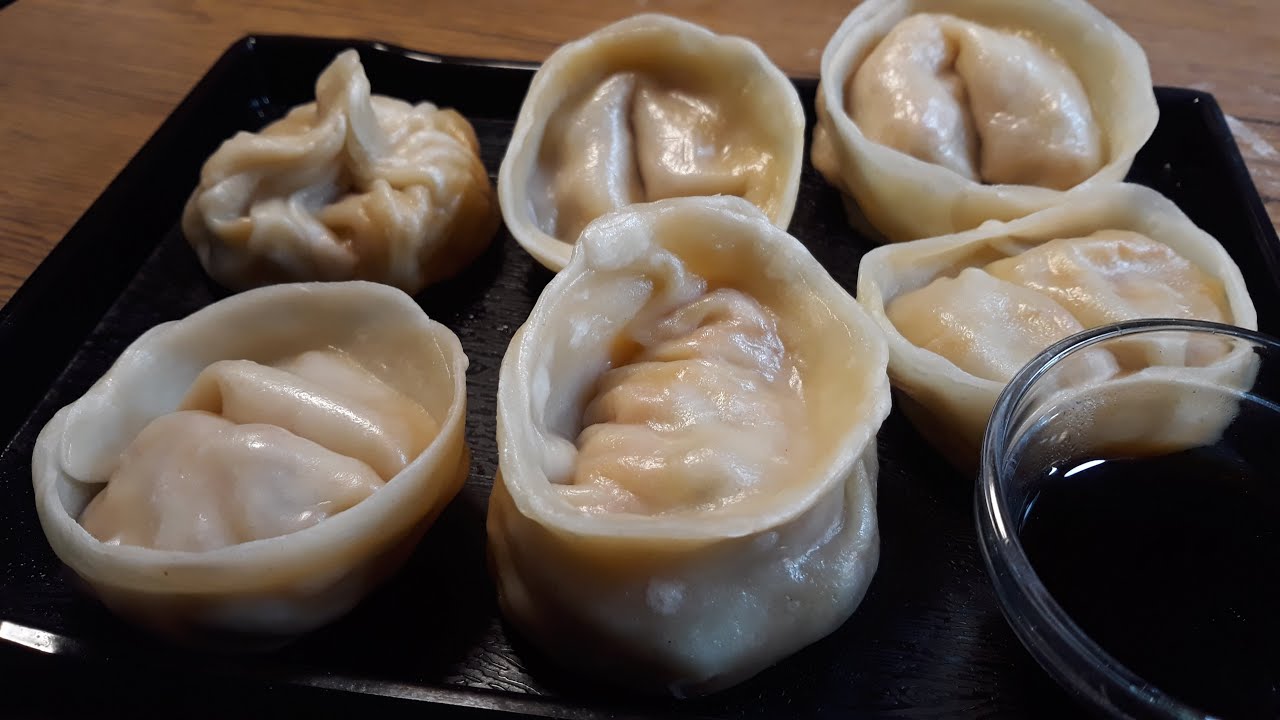 How to Make Mushroom Momos | Easy Momo Wrap Technique - YouTube