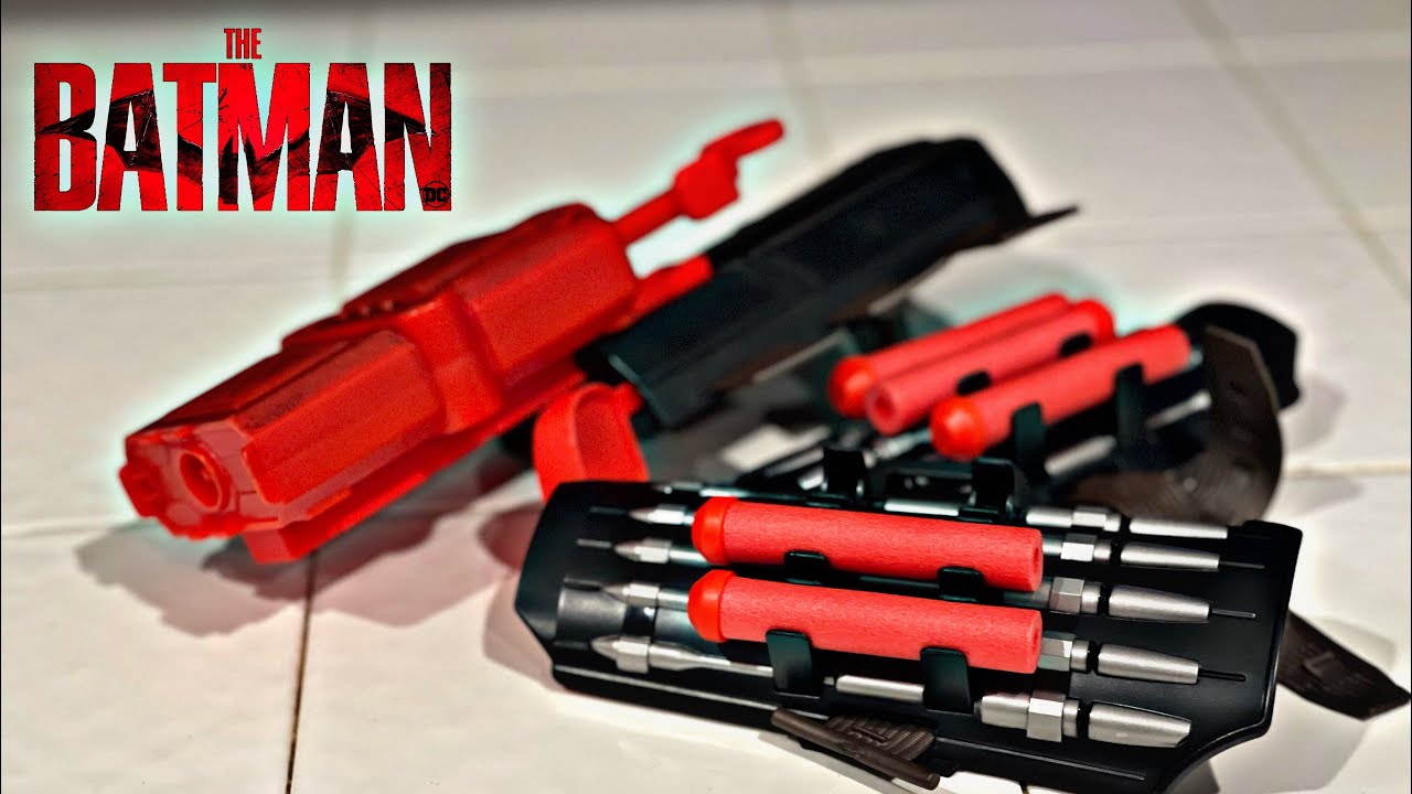 Spin Masters The Batman Gauntlet toy review - YouTube