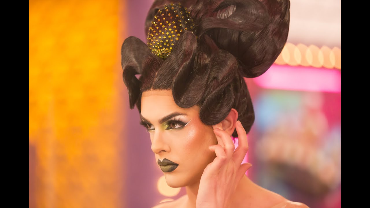 Canada's Drag Race: Gia Metric competes with friends and gives Oscar ...