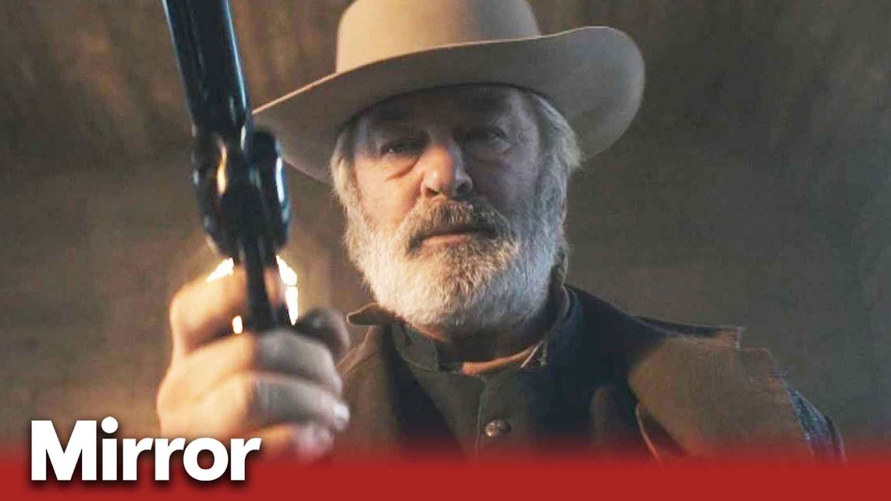 Alec Baldwin resumes Rust filming following fatal shooting - YouTube