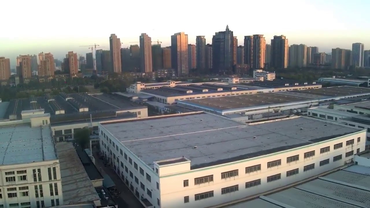 E68 in action - YouTube