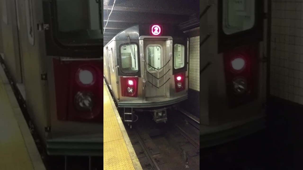 R62 R142 R142A 2 3 4 5 trains action - YouTube