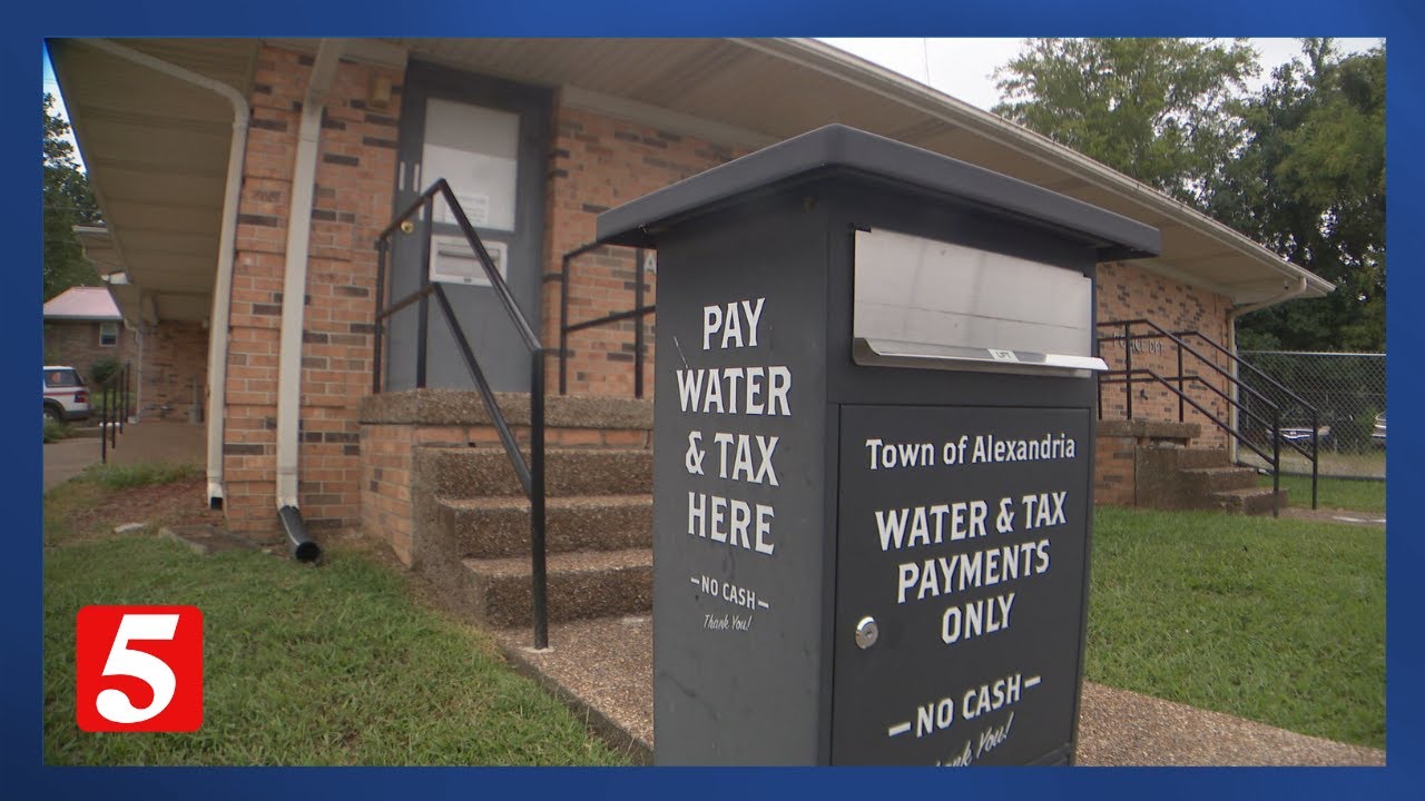 People in Alexandria are getting high bills for low-quality water - YouTube