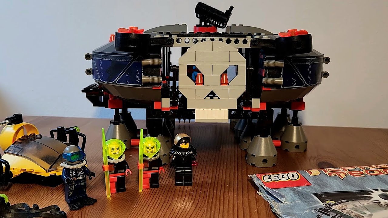 LEGO Alpha Team Ogel Underwater Base and AT Sub Review (обзор на ...