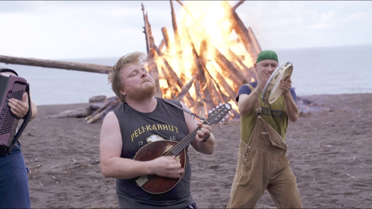 Steve'n'Seagulls - BURN (LIVE) - YouTube