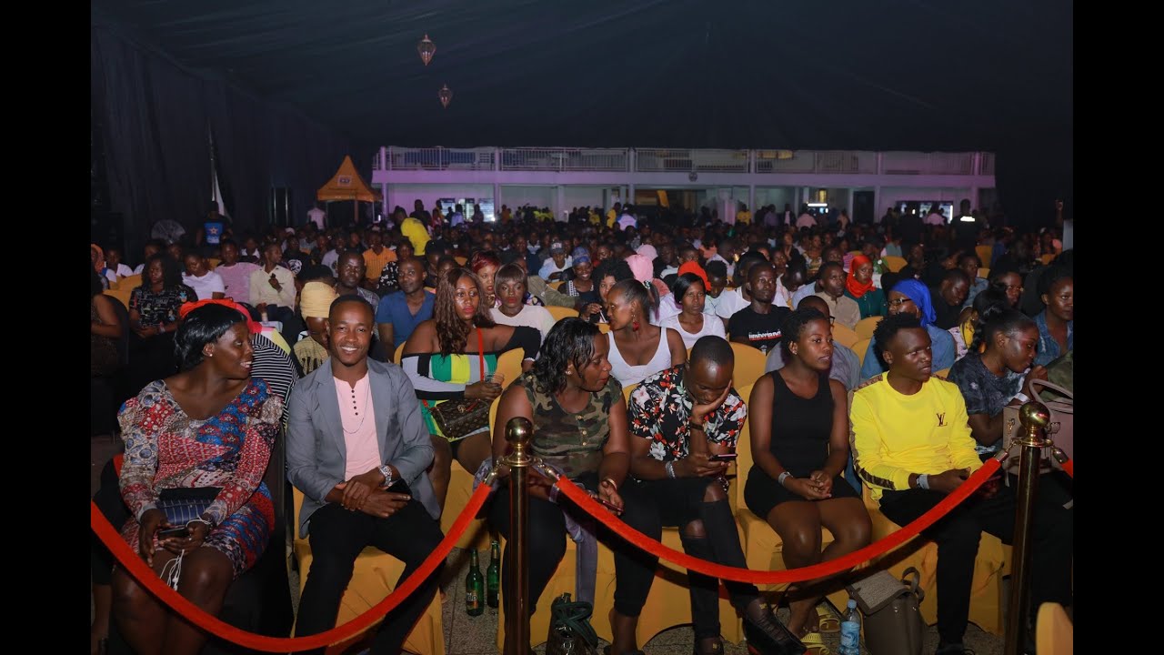 Karole Kasita's Chekecha Concert !!! - YouTube