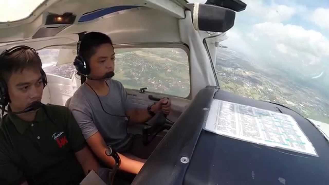 GoPro: Cessna 152 | Slow Flight Maneuver - YouTube