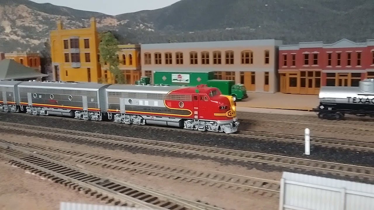 ATSF #8 EB Fast mail First Section - YouTube