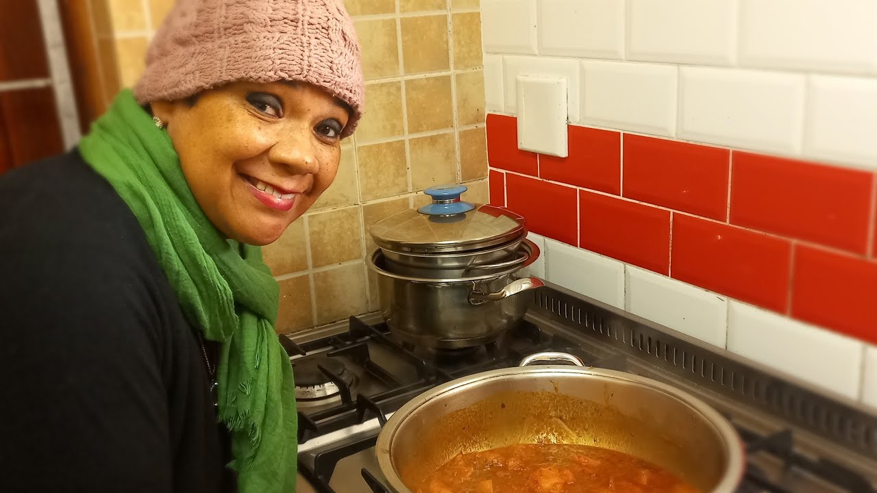 Pilchards Curry |Celebrating Heritage month - YouTube