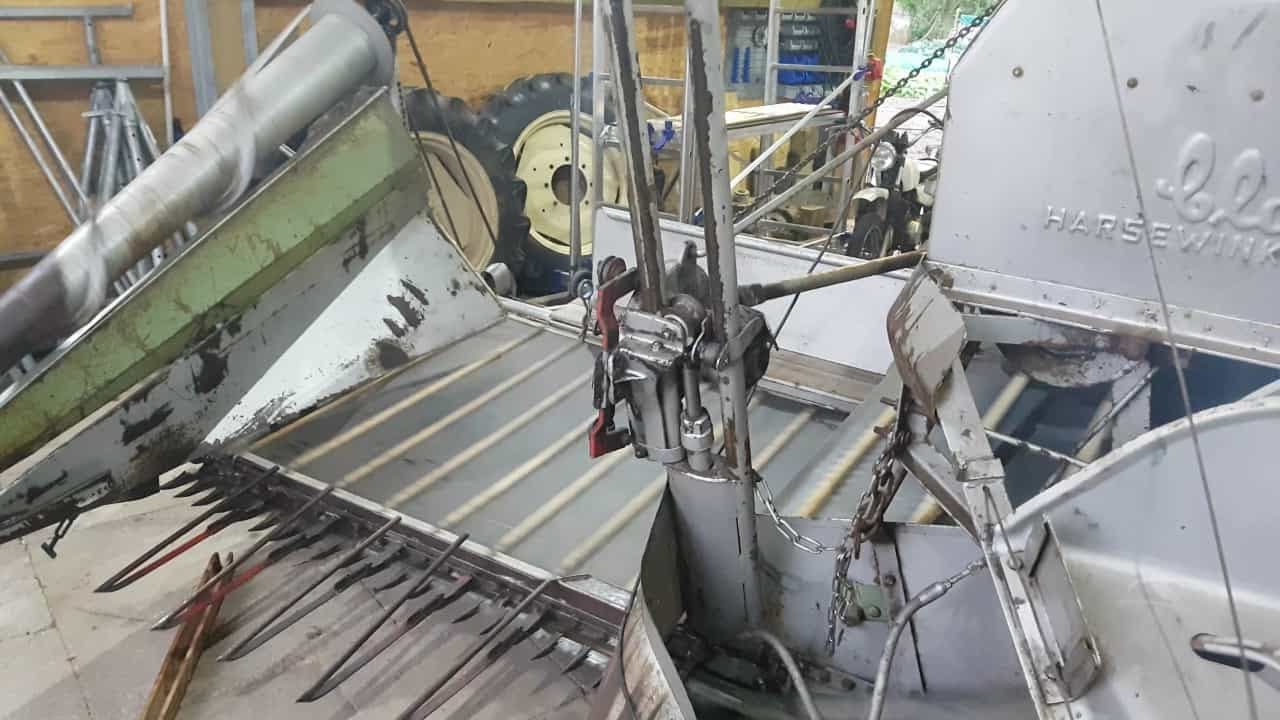 Claas Junior Automatic - YouTube