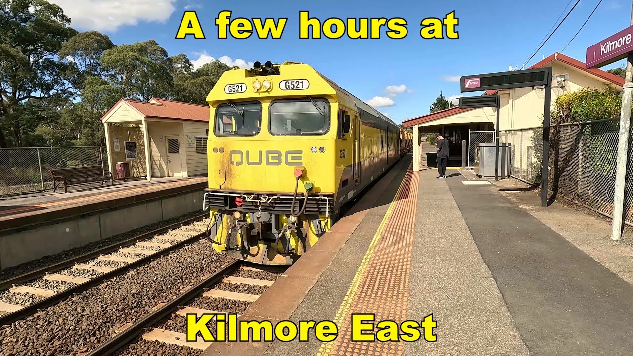 A few hours at Kilmore East station - YouTube