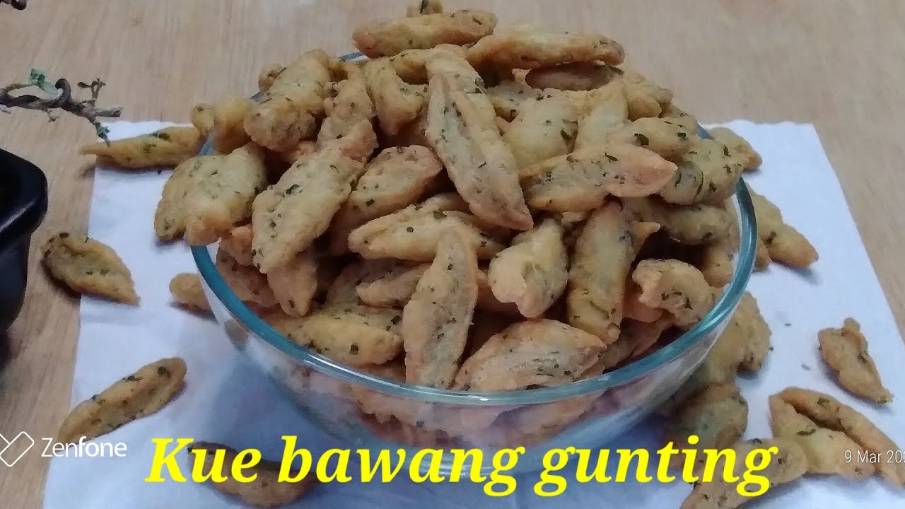 Kue bawang gunting yang empuk, enak, gurih dan renyah tanpa menggunakan ...