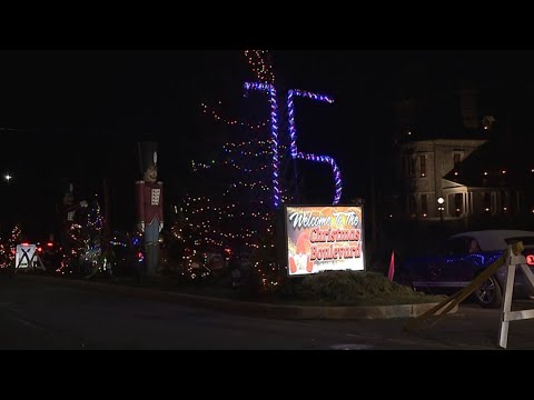 Christmas Boulevard lights up Berwick for 75th year - YouTube