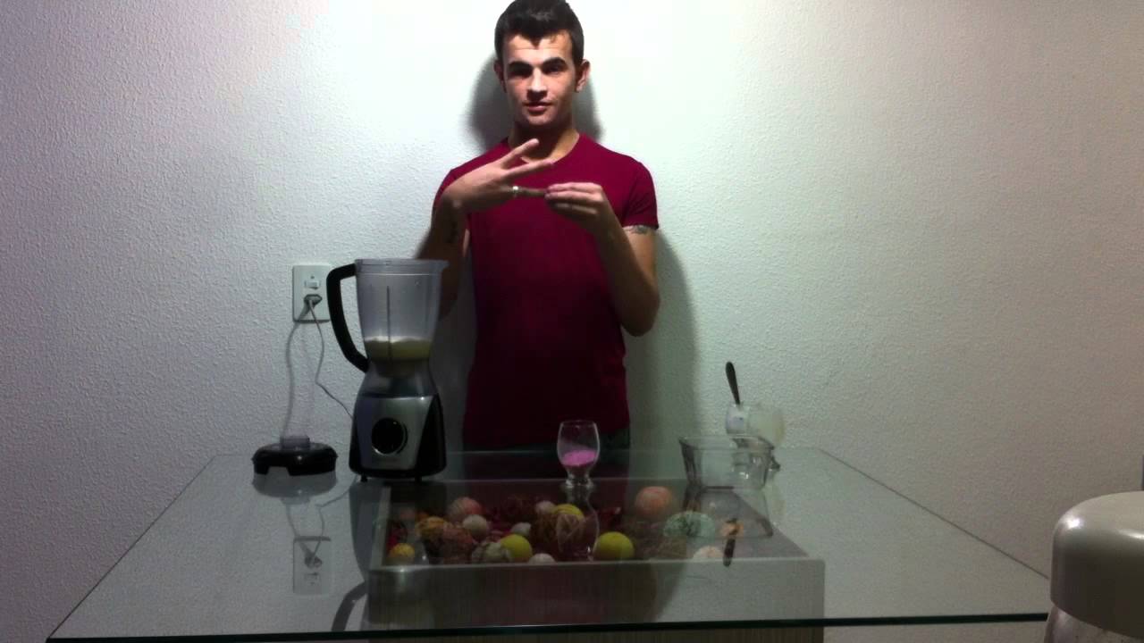 Mousse de Morango - LIBRAS - YouTube