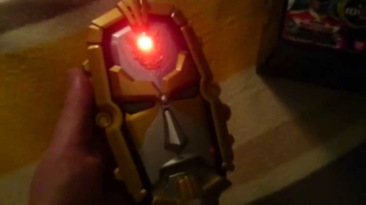 Power Rangers Megaforce DELUXE GOSEI MORPHER Red Megaforce Ranger Card ...