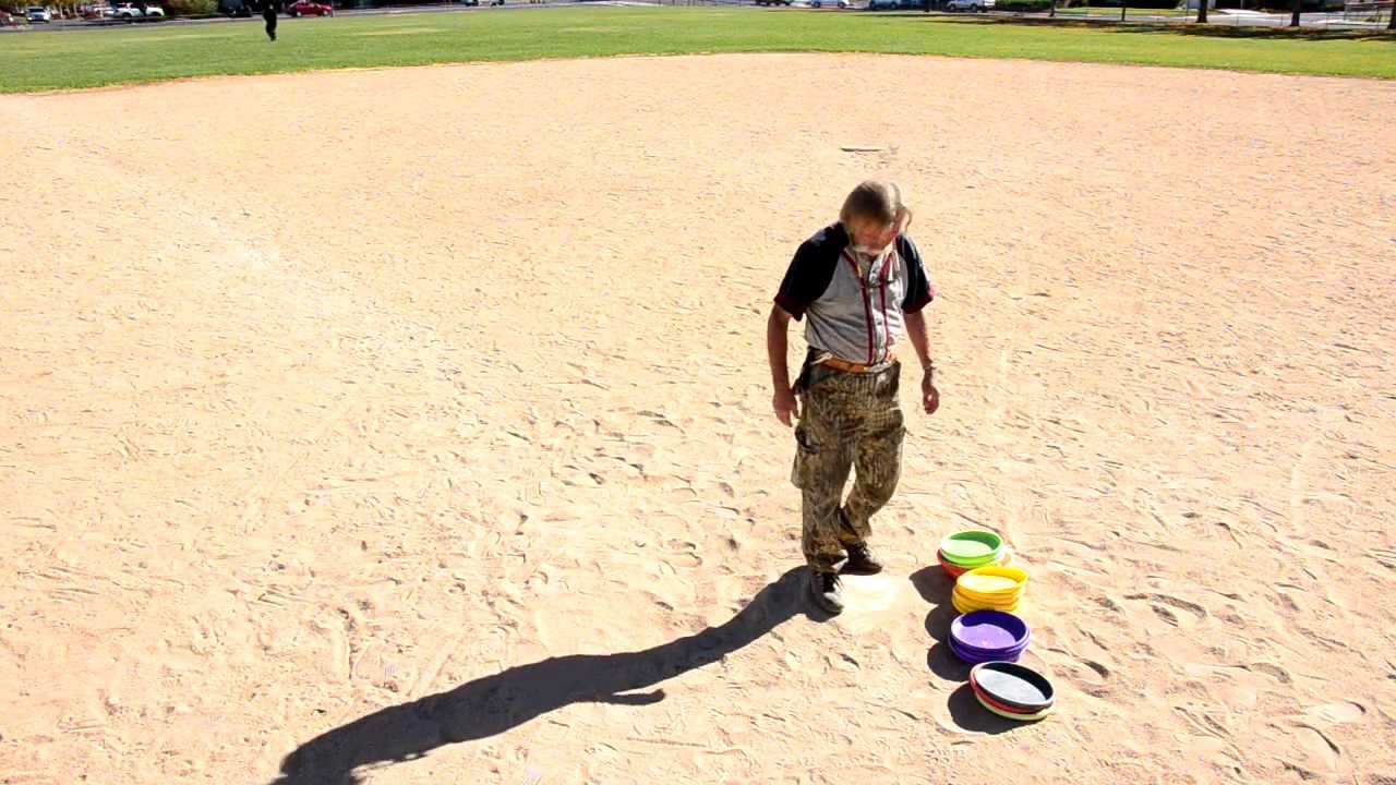 FLYING DISC Game DIAMOND DISCUS A BB (BEHIND BACK) - YouTube