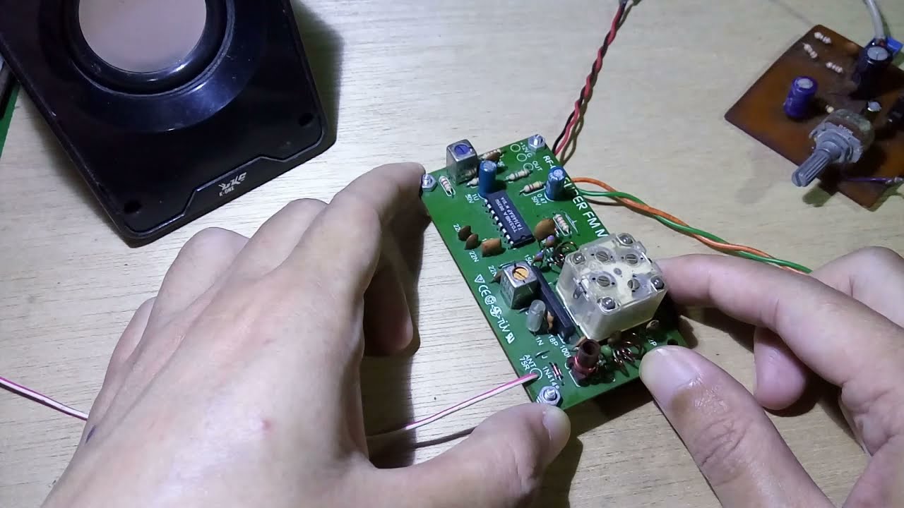 FM Radio Receiver kit with IC TA7358 & TA7640AP - YouTube