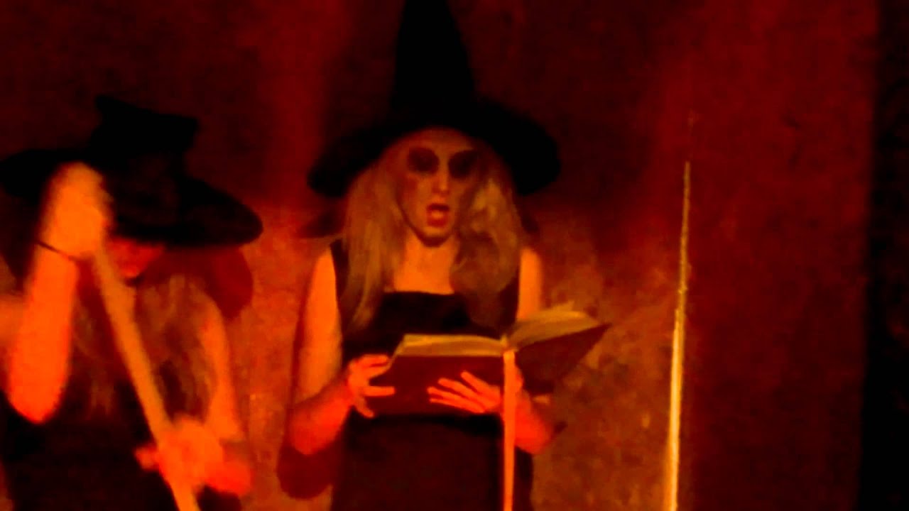 Macbeth, Witches Scene - YouTube