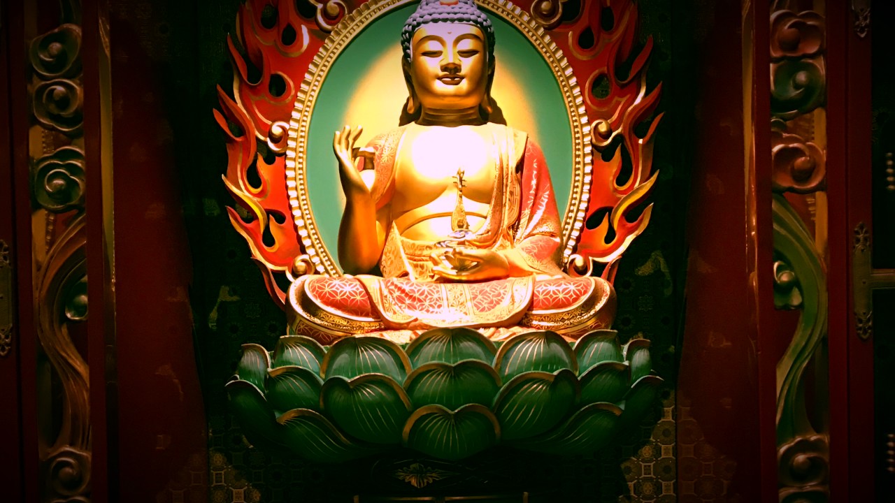 Buddha Tooth Relics Temple Singapore, China Town - YouTube