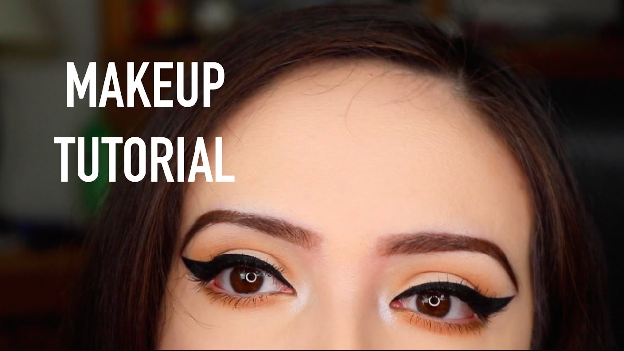 A VERY AWKWARD MAKEUP TUTORIAL - YouTube
