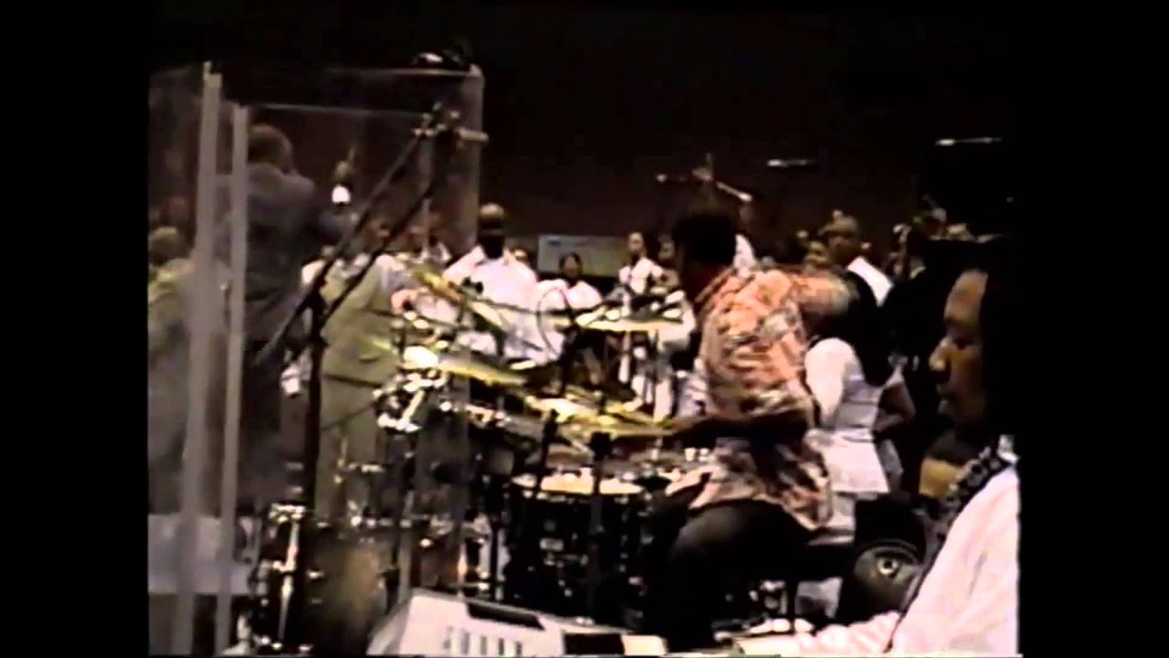 Throwback! "Clap Your Hands" feat. young Morgan Turner on bass! 2008 ...