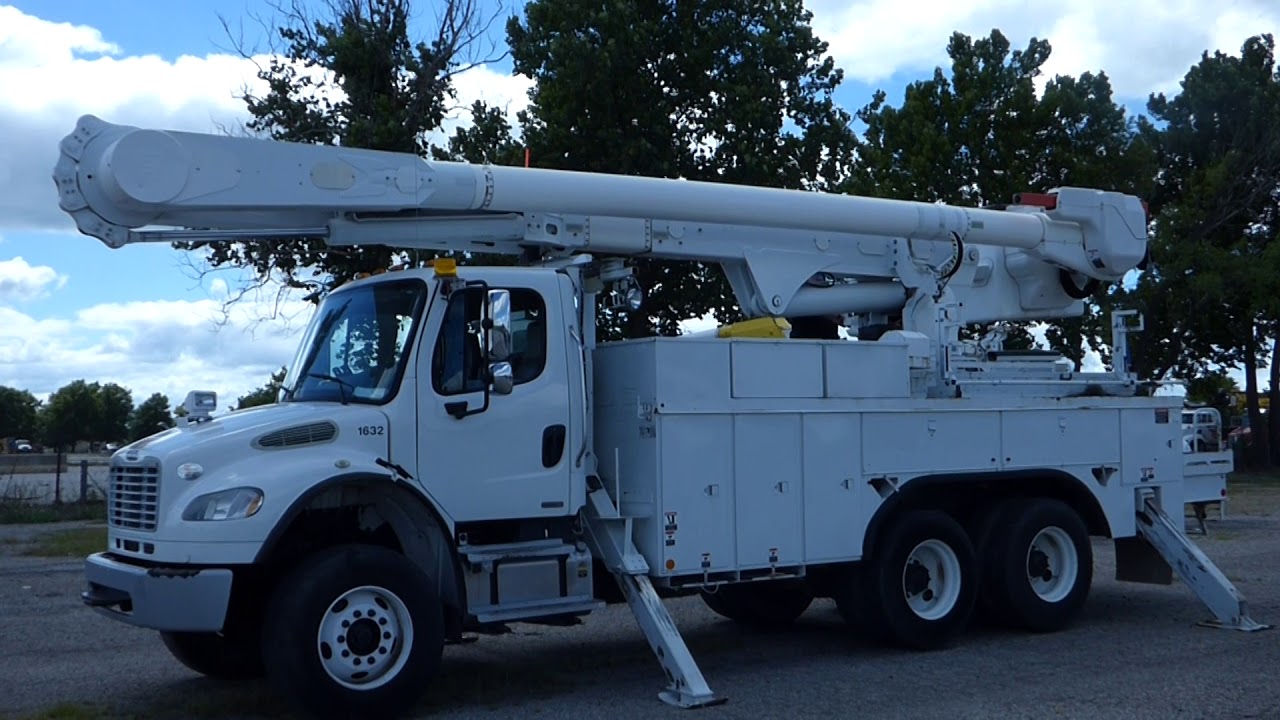 Altec AM60E-MH, 65 ft, Over-Center Material Handling Bucket Truck - YouTube