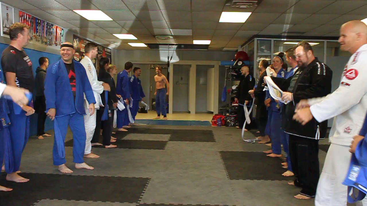 Running the Gauntlet Gracie Barra Jiu-Jitsu Chatham(Pat) - YouTube
