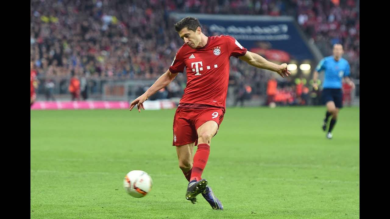 Robert Lewandowski: the unstoppable scoring machine - YouTube