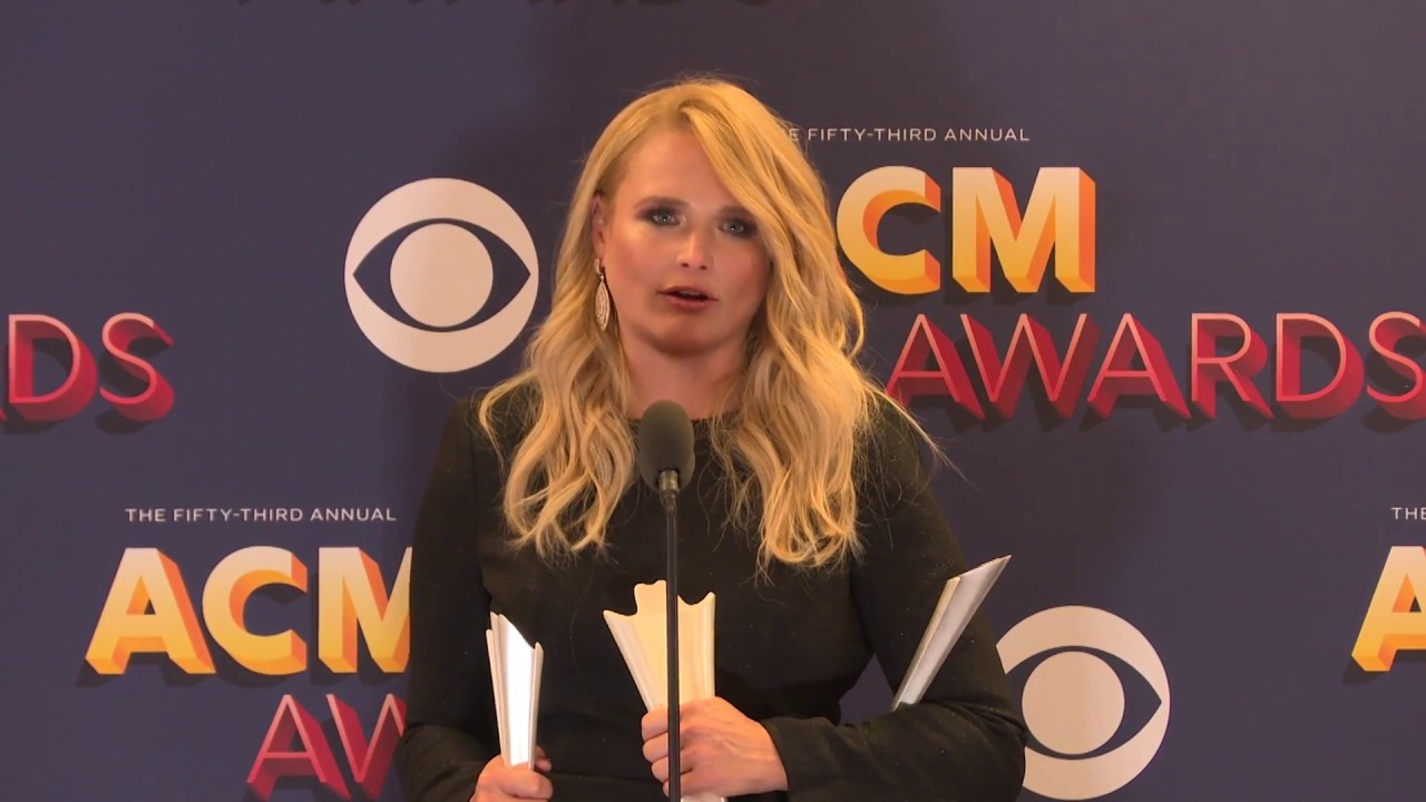 Miranda Talks About Her ACM Win Backstage - YouTube